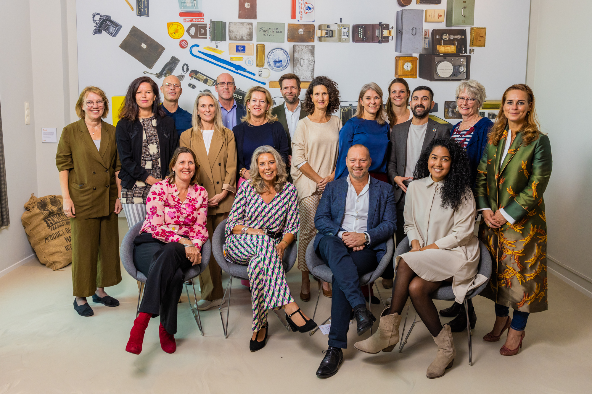 Antoni van Leeuwenhoek ondertekent Charter Diversiteit SER